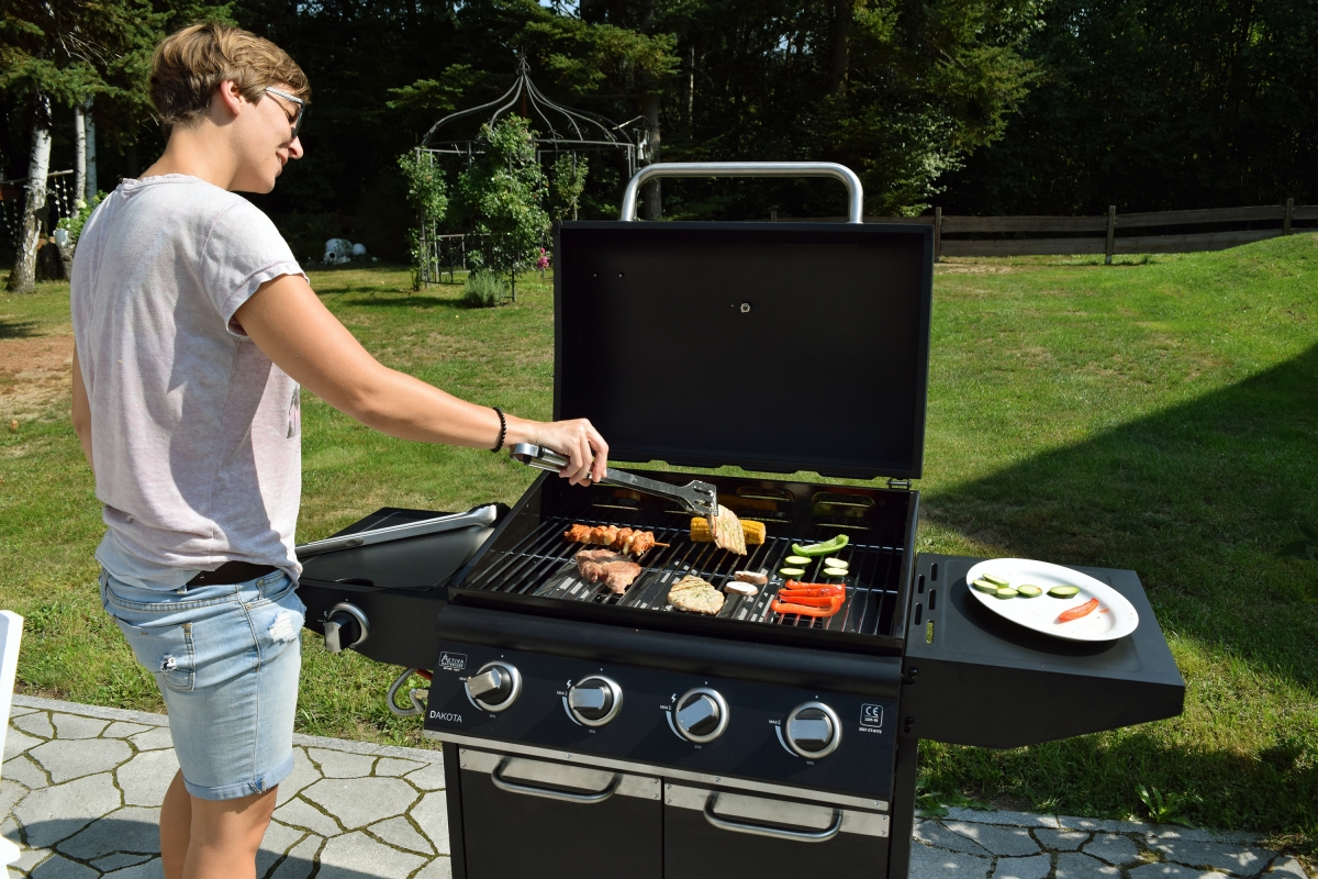 Activa Grill Gasgrill Grillwagen 5 Brenner 12 8 Kw 3 2 Kw Bbq